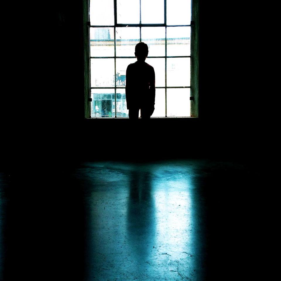 How To Create Mystery & Intrigue In Your iPhone Photos