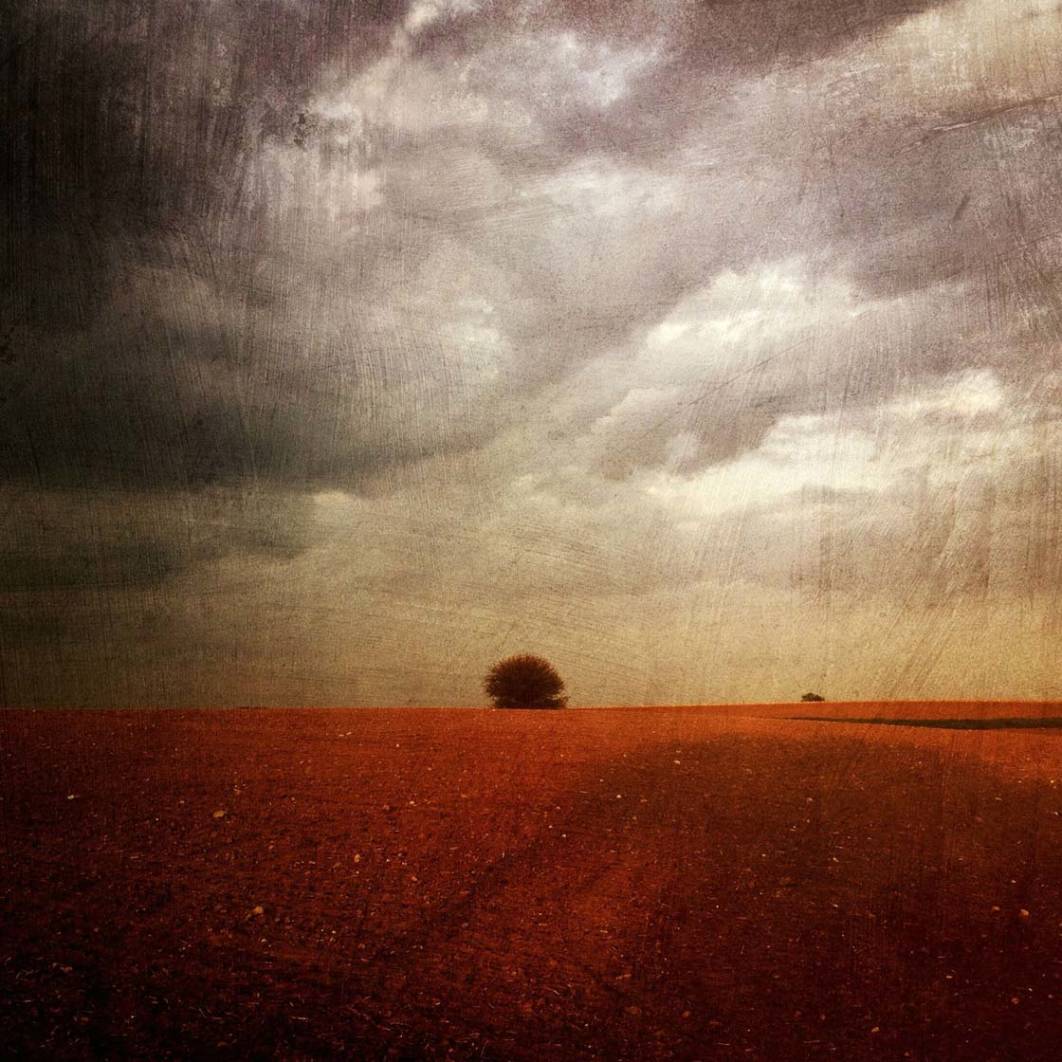 30 Incredible iPhone Photos With Minimalist Composition