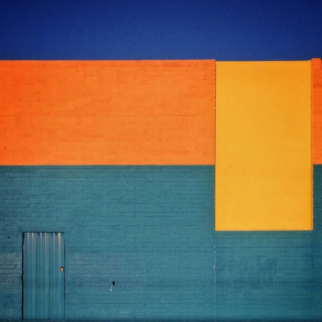 30 Incredible iPhone Photos With Minimalist Composition