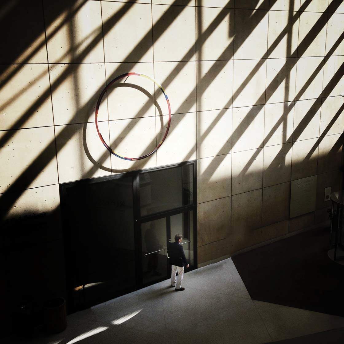 How To Create Intriguing Shadow Photos With Your iPhone