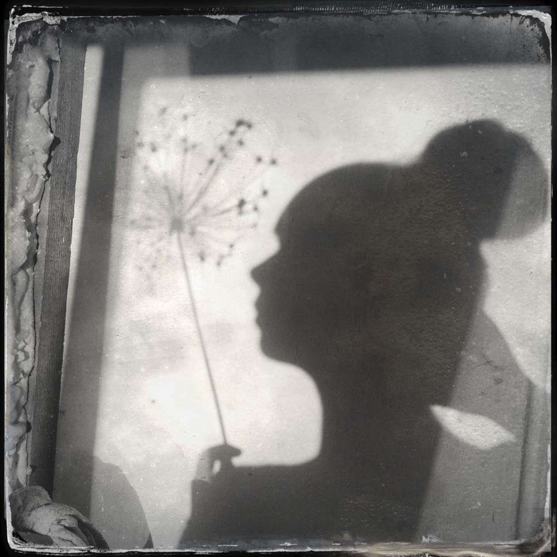 30 Incredible iPhone Photos Of Mysterious & Intriguing Shadows