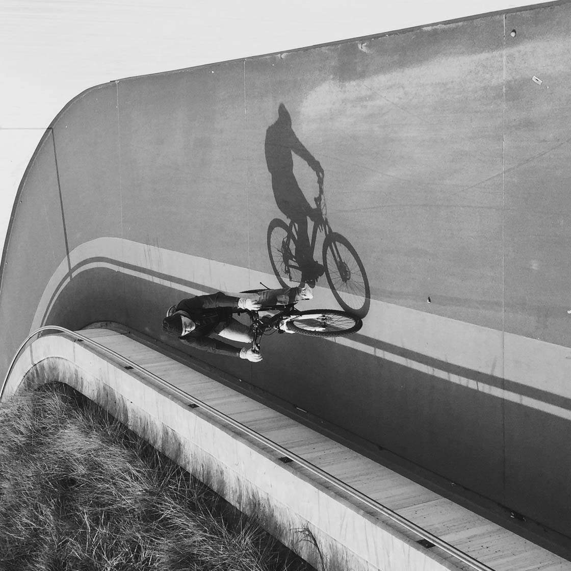 30 Incredible iPhone Photos Of Mysterious & Intriguing Shadows