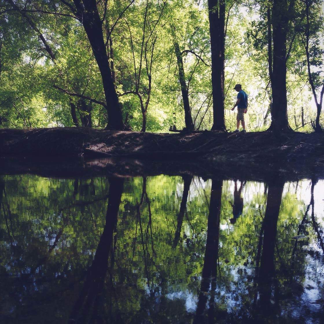 How To Find & Create Amazing Symmetry In Your iPhone Photography