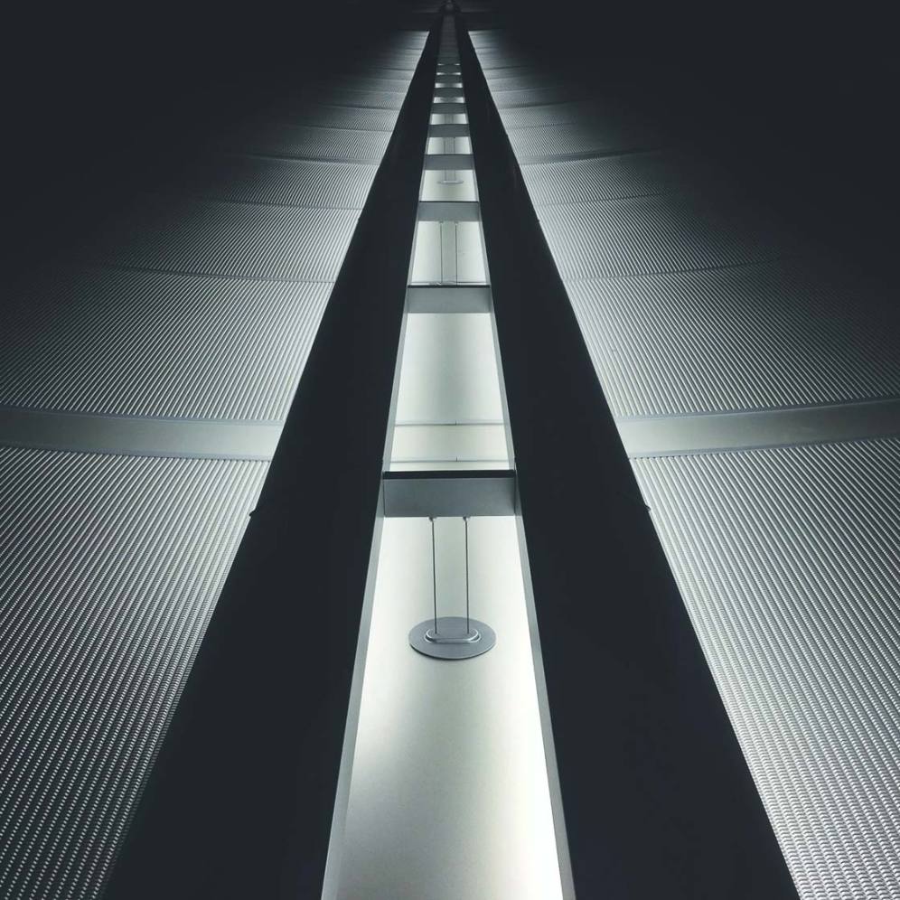 8 Ways To Create Perfectly Symmetrical iPhone Photos