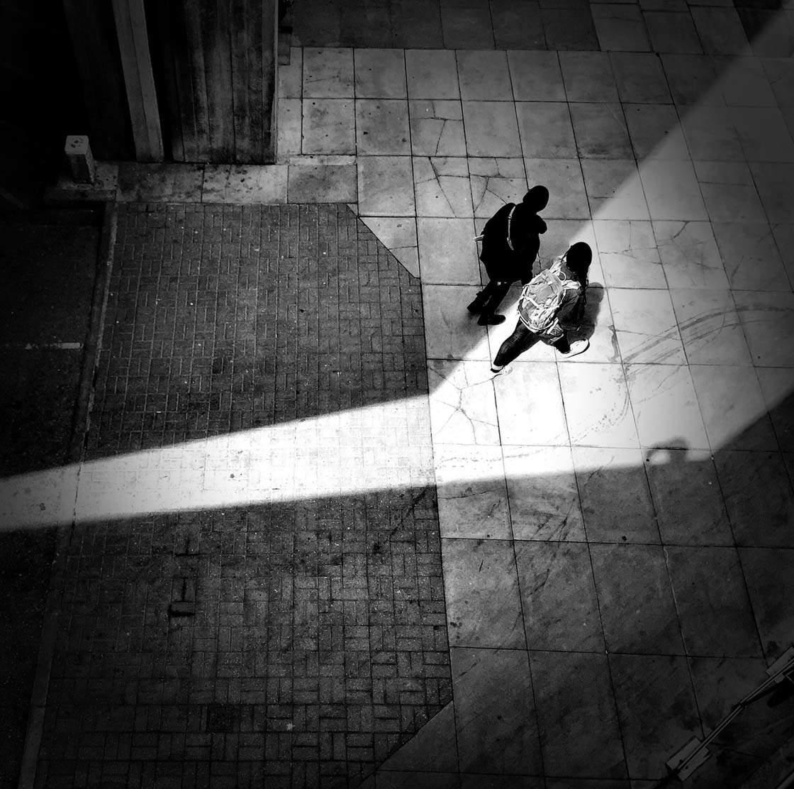 30 Stunning Black & White iPhone Photos