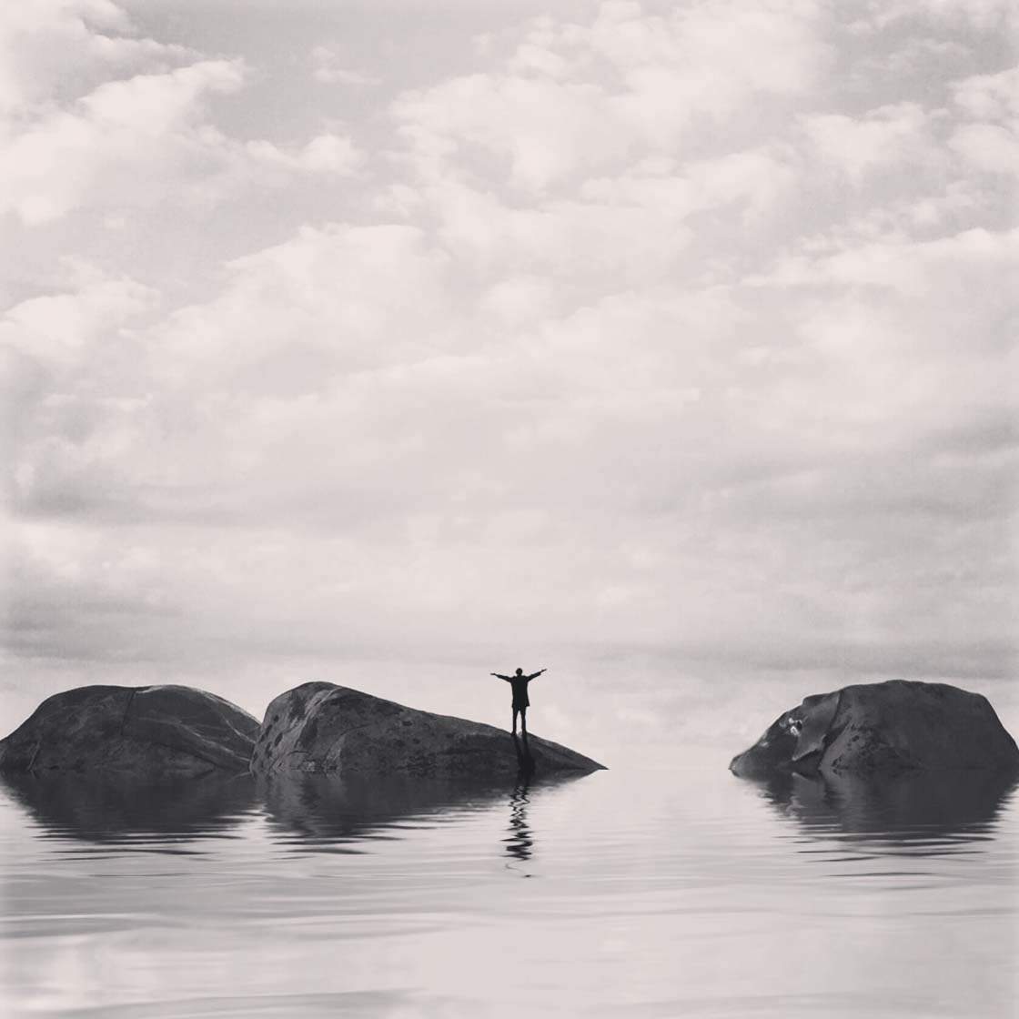 Use Reflect App To Create Unique Reflection iPhone Photos