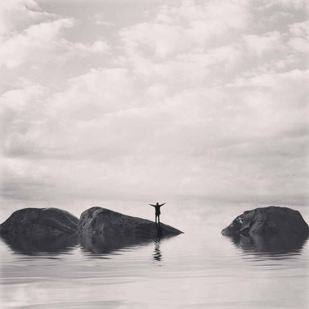 Use Reflect App To Create Unique Reflection iPhone Photos