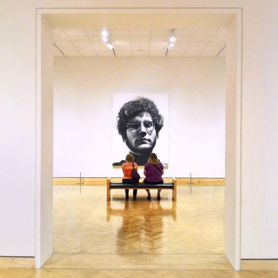 8 Ways To Create Perfectly Symmetrical iPhone Photos