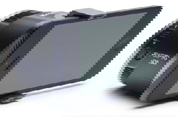 Kodak PIXPRO Zoom Lens Turns Your iPhone Into A Powerful Camera