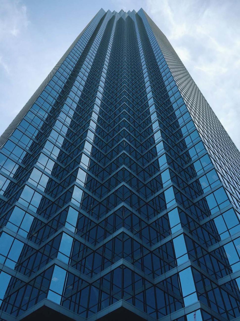 30 Stunning Symmetrical Photos Taken With An iPhone