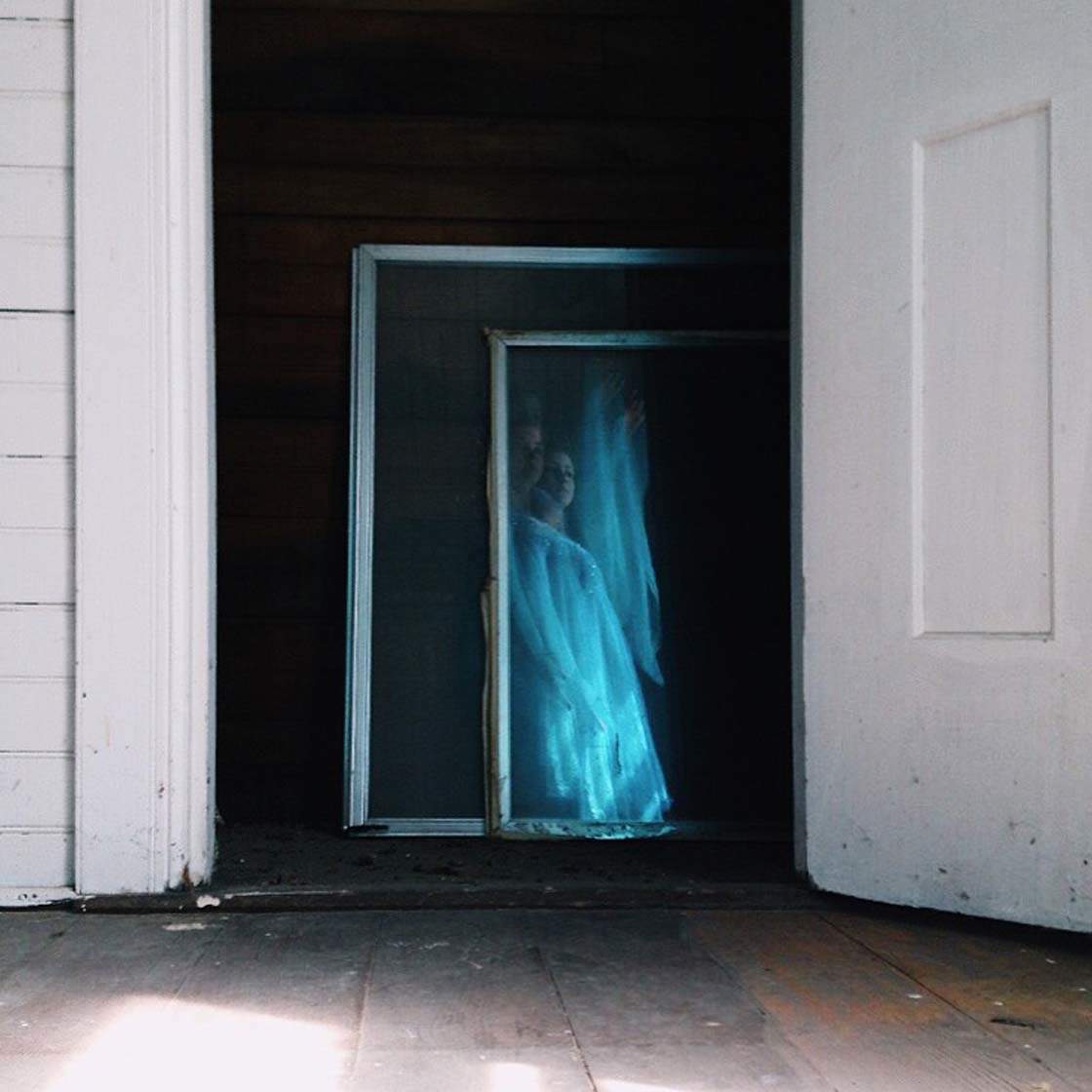 9 Tips For Capturing Spectacular Reflections In Your iPhone Photos