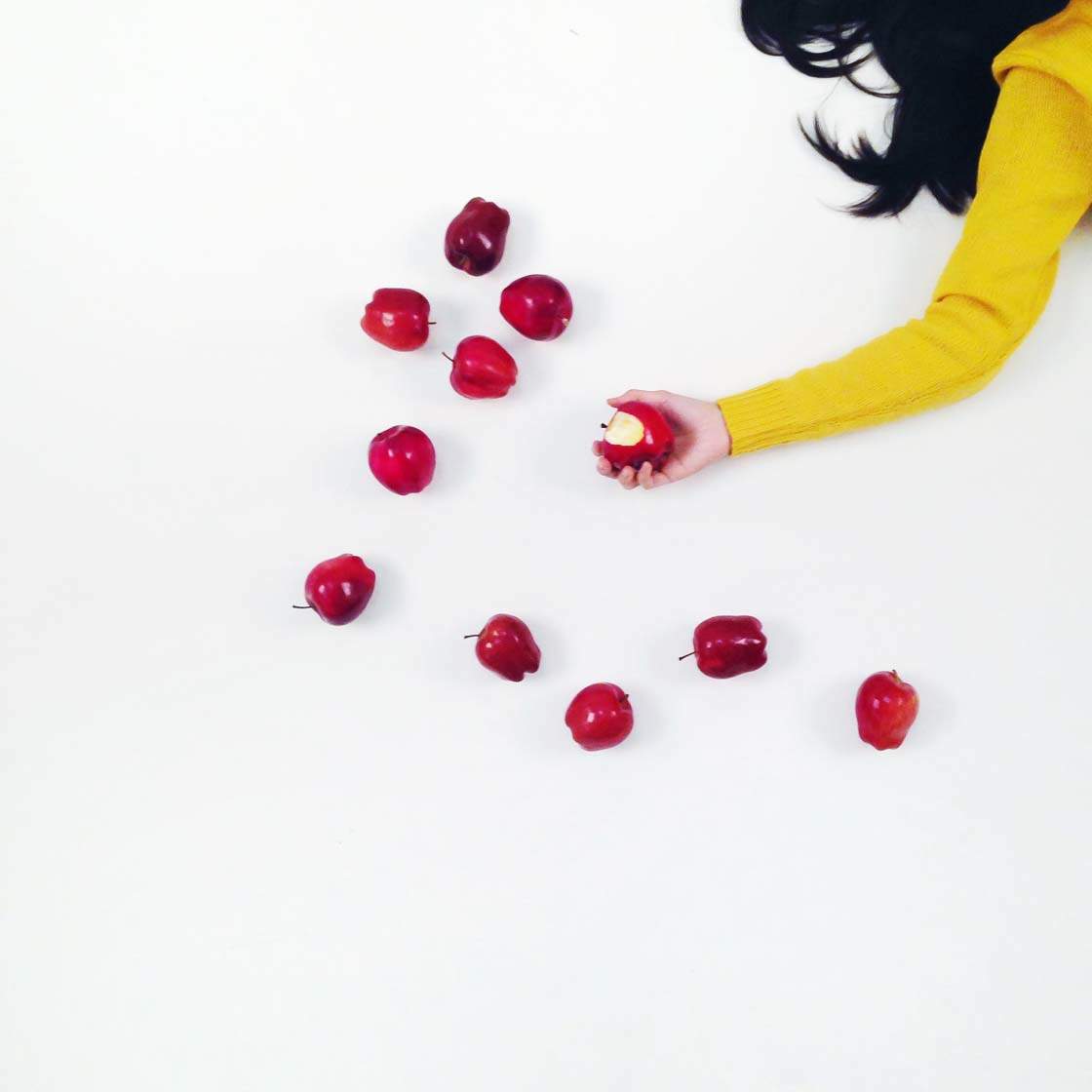 How Shaz Sharif Takes Amazing Minimalist iPhone Photos