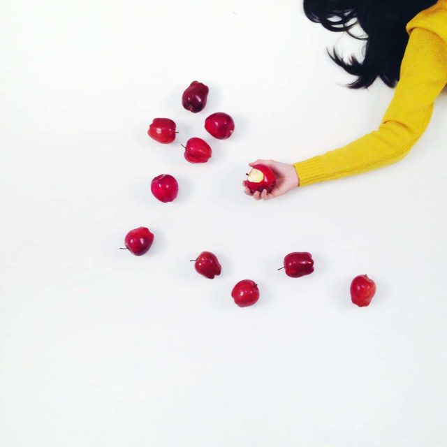 How Shaz Sharif Takes Amazing Minimalist iPhone Photos