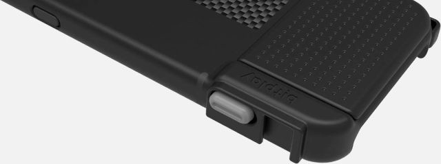 SNAP PRO Case For iPhone Has Built-In Shutter Button & Lens System