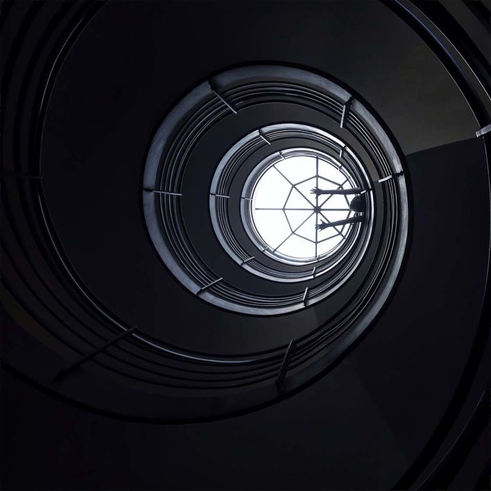 6 Creative Ways To Capture Incredible Abstract iPhone Photos