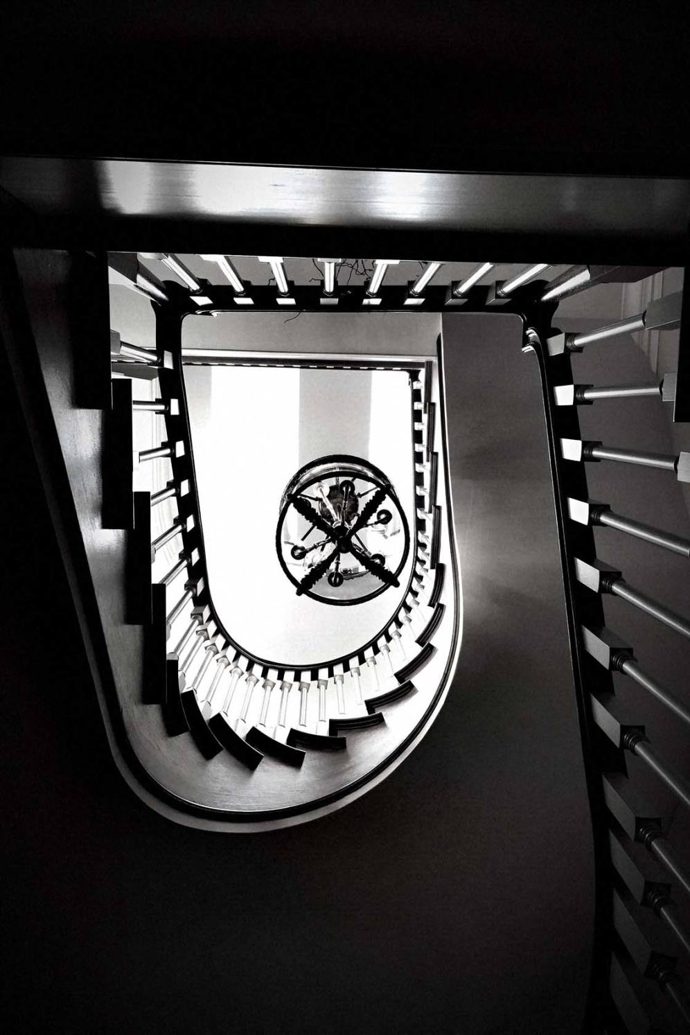 30 Amazing Black & White iPhone Photos