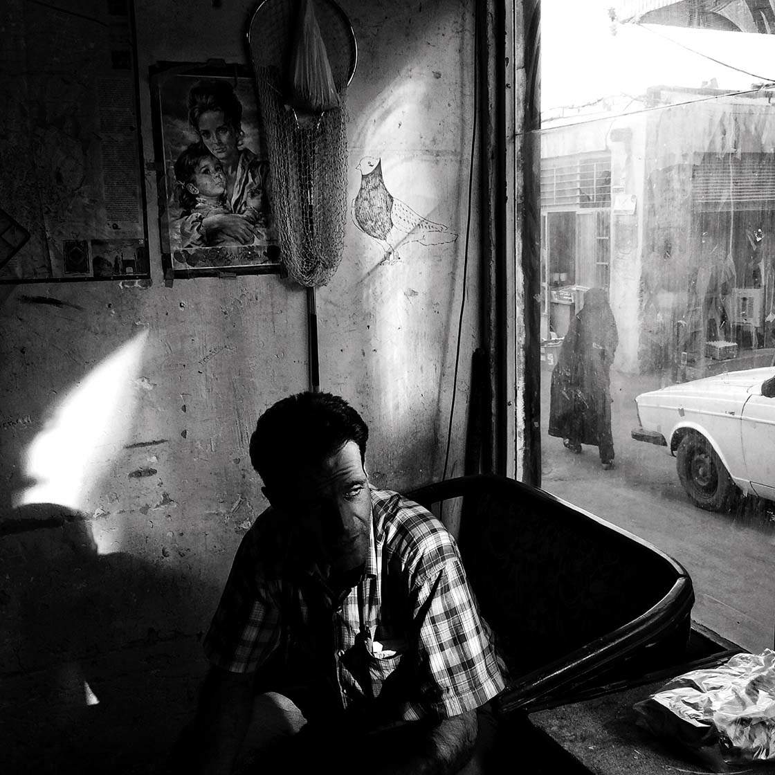 How Ali Shams Shoots Amazing iPhone Street Photos