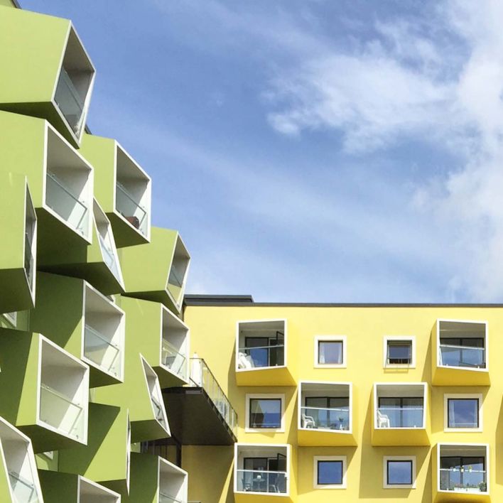 How Karen Vikke Takes Great Urban iPhone Photos