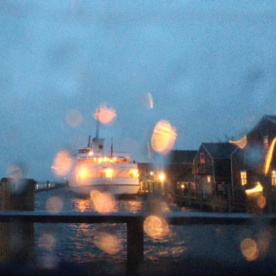 Create More Unique iPhone Photos By Shooting Through Objects