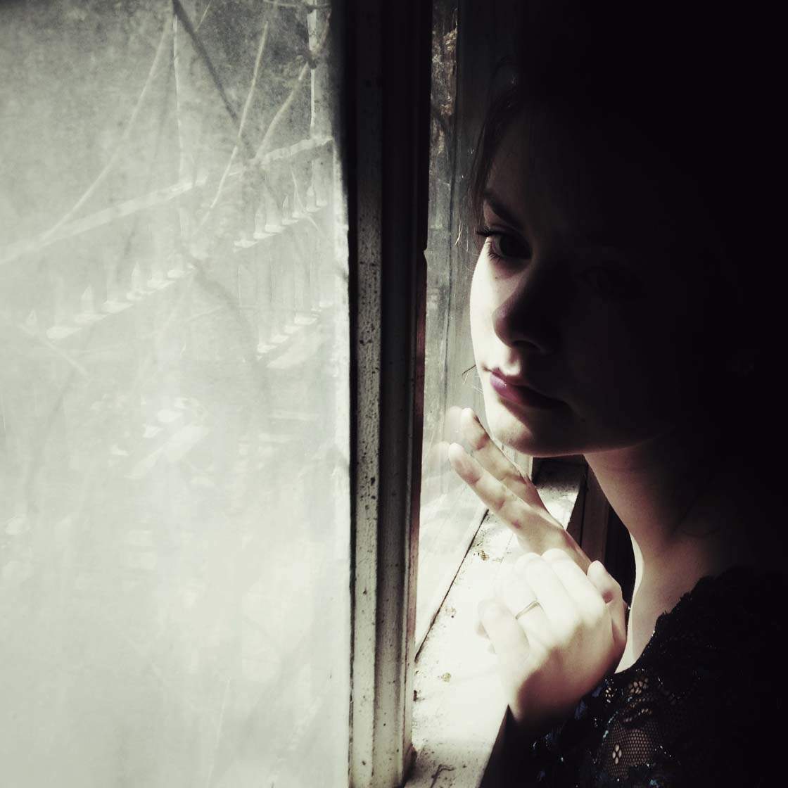 10 Ways To Capture More Dramatic Light In Your iPhone Photos