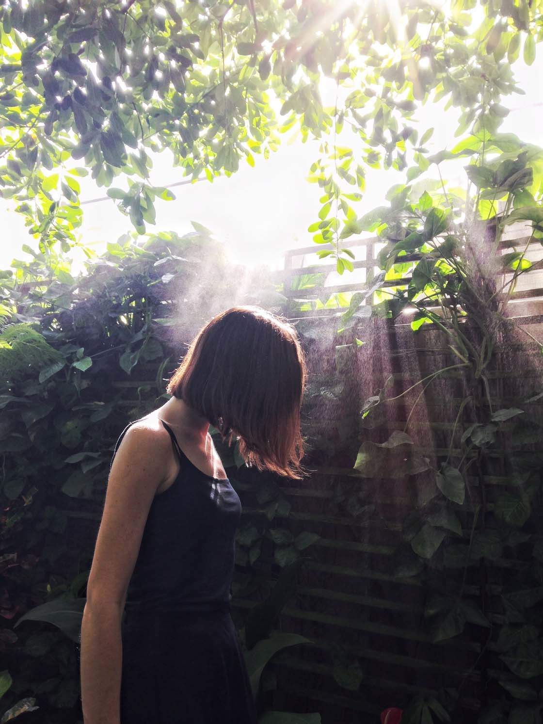 How To Create Stunning Lens Flare In Your iPhone Photos