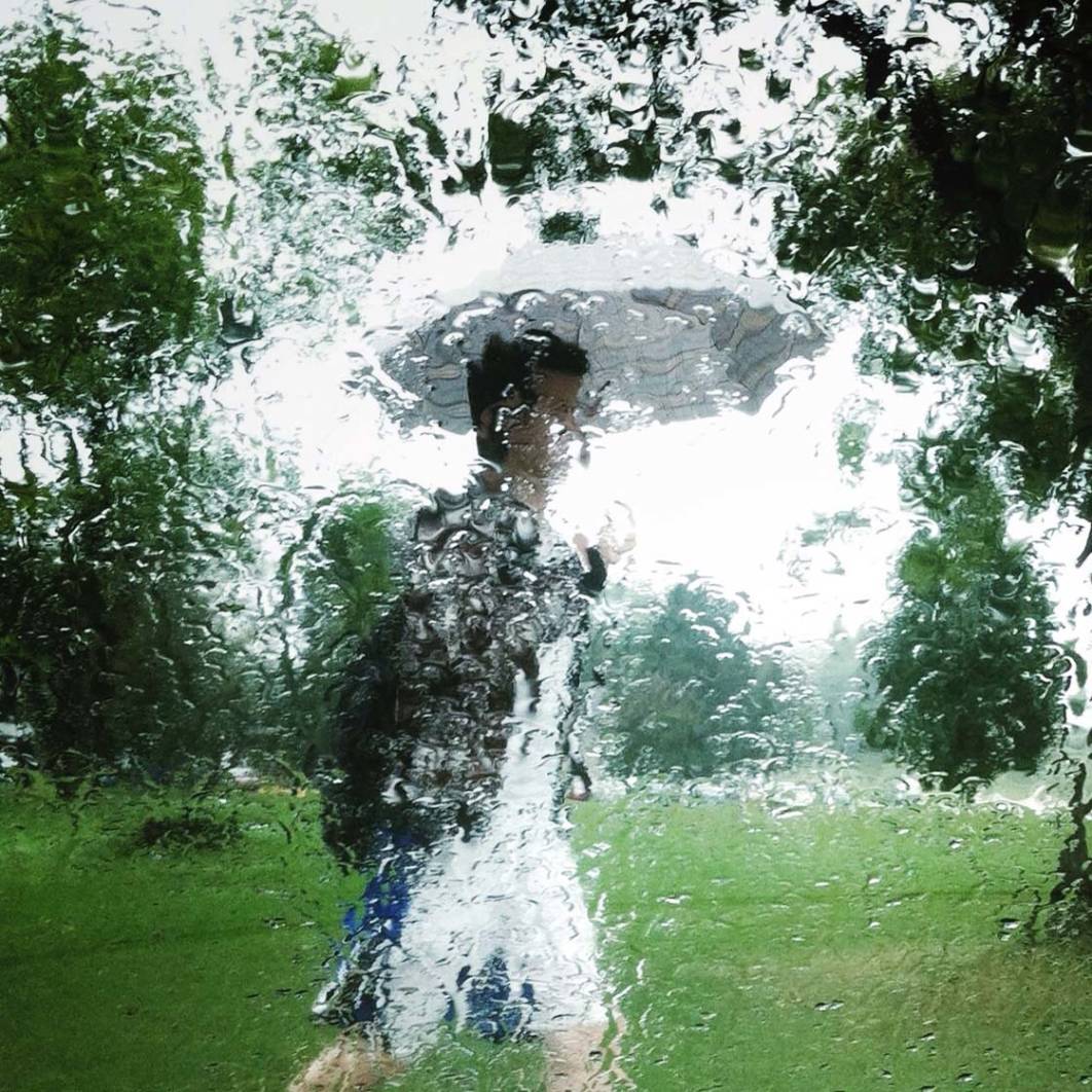 7 Fun Ways To Take Amazing iPhone Photos In The Rain