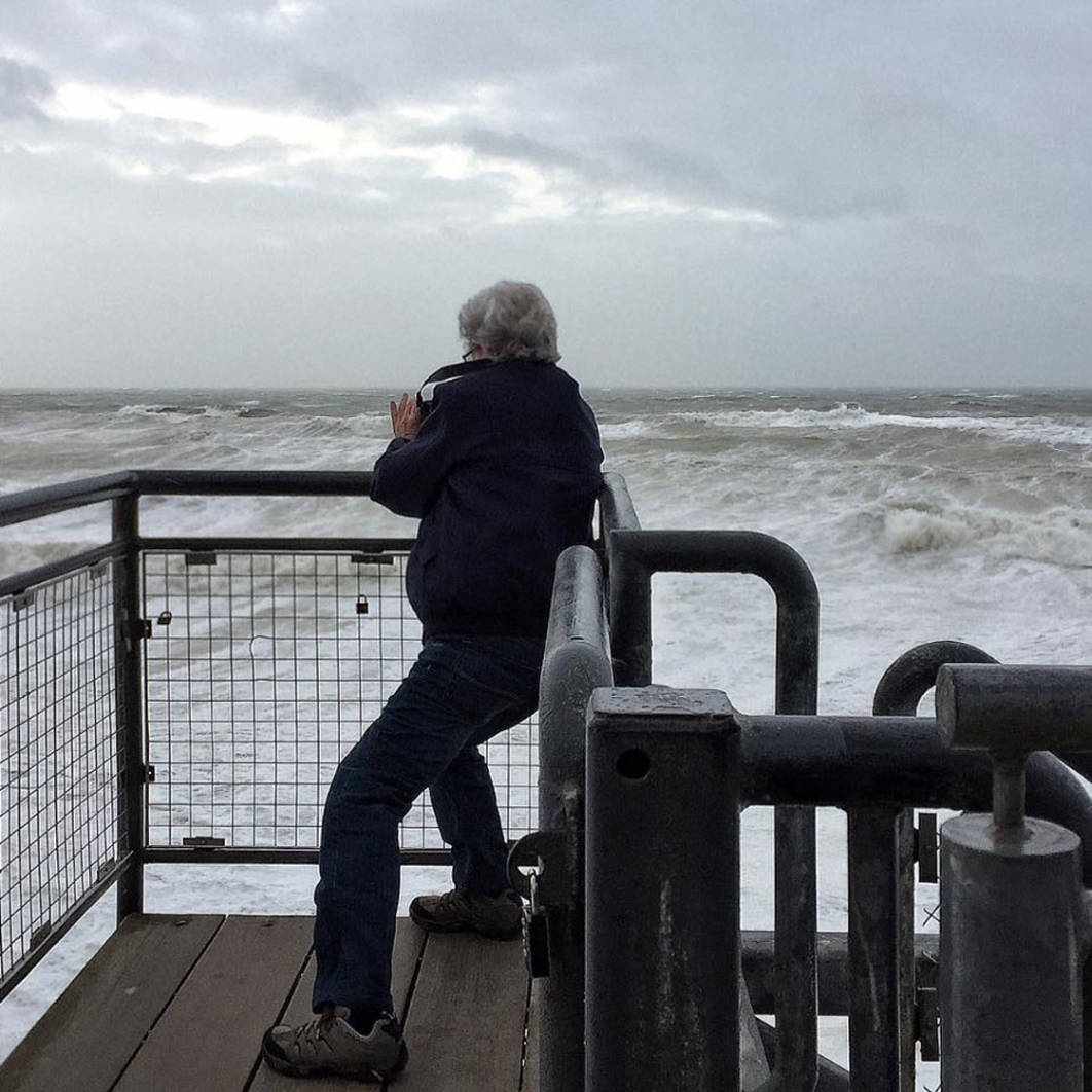 How To Take Better iPhone Photos From Interesting Viewpoints