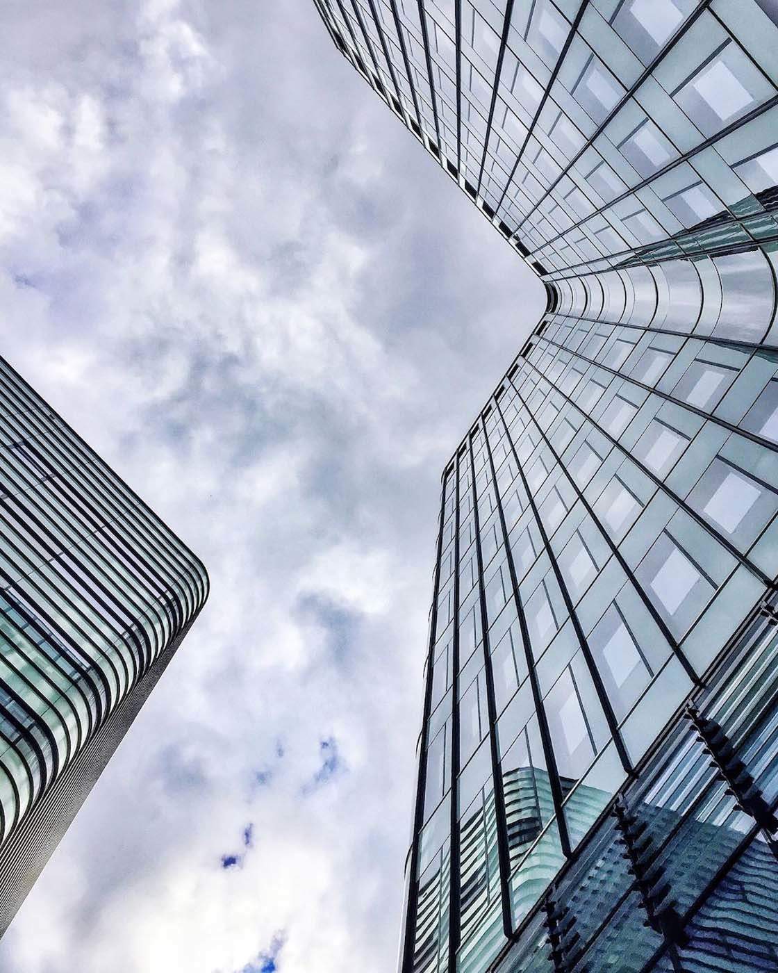 30 Amazing iPhone Photos Of Buildings & Architecture