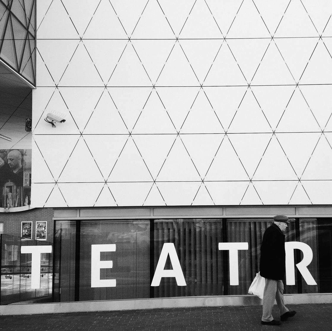 30 Amazing iPhone Photos Of Buildings & Architecture