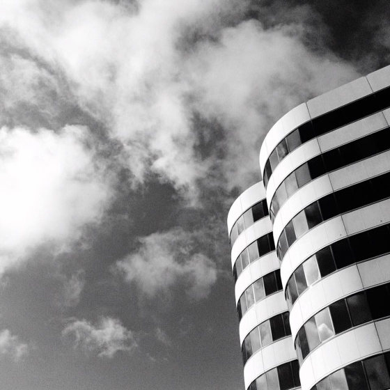 10 Composition Tips For Incredible Architecture iPhone Photos