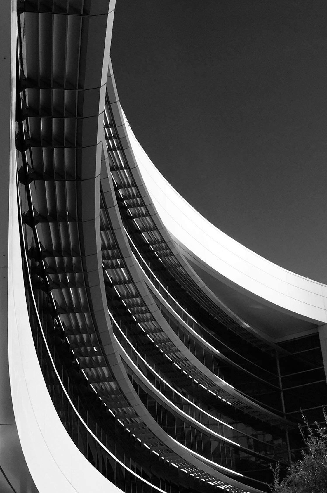 10 Composition Tips For Incredible Architecture iPhone Photos
