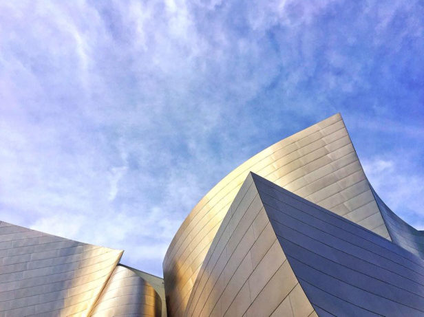 10 Composition Tips For Incredible Architecture iPhone Photos