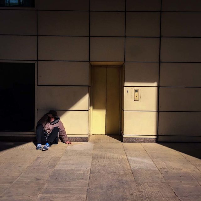 How To Overcome Your Fear Of iPhone Street Photography