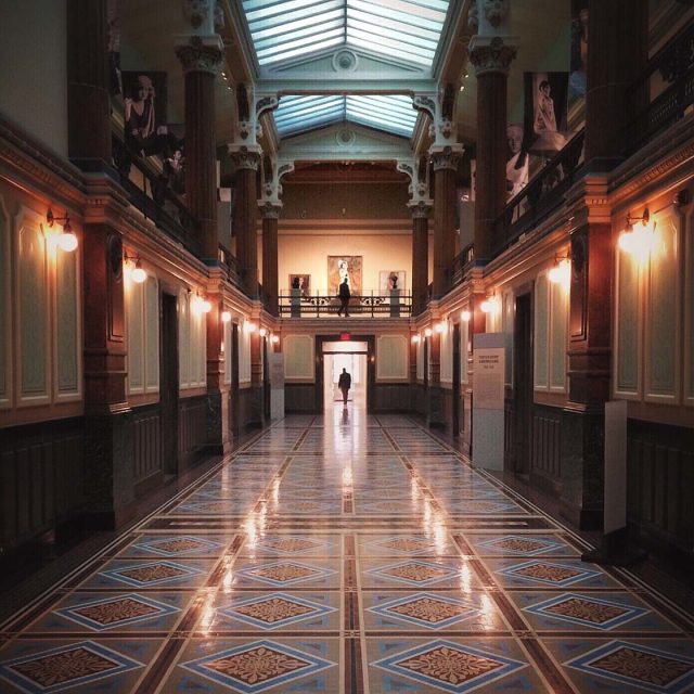 How Charlie Read Takes Incredible iPhone Street Photos