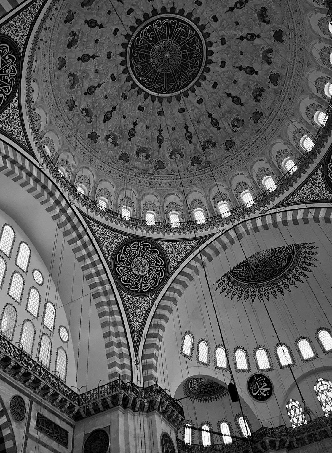 10 Tips For Taking Stunning iPhone Photos Of Building Interiors