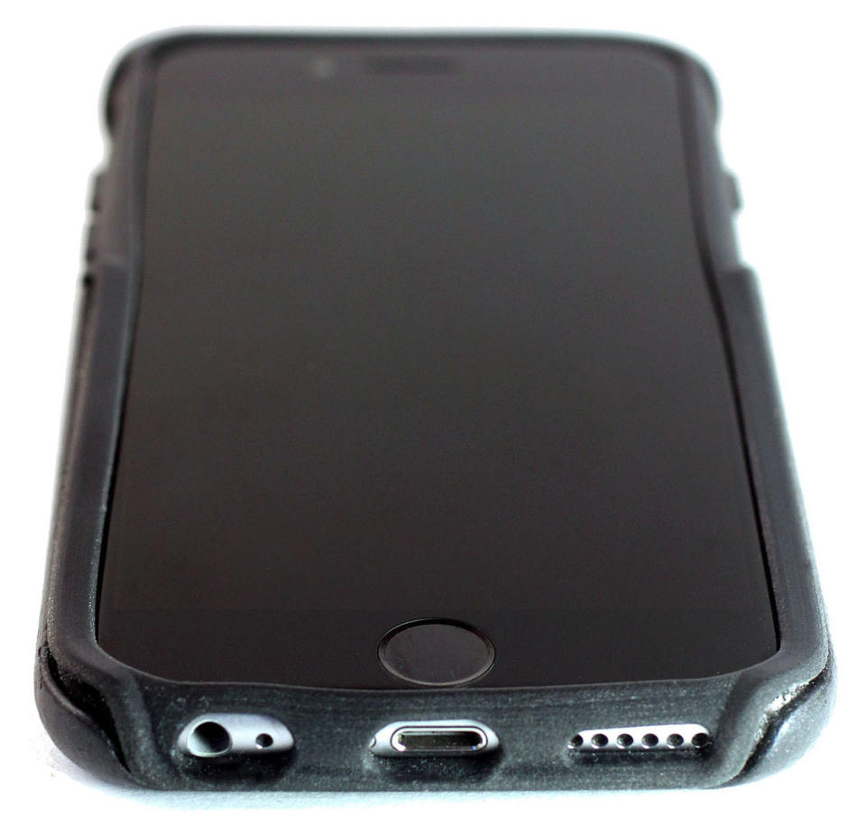 Take Better Candid iPhone Photos With COVR Case