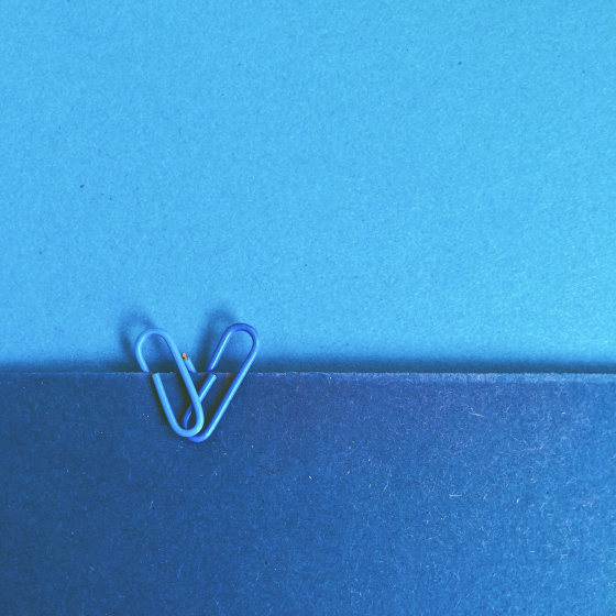 30 Incredible iPhone Photos With A Blue Color Scheme