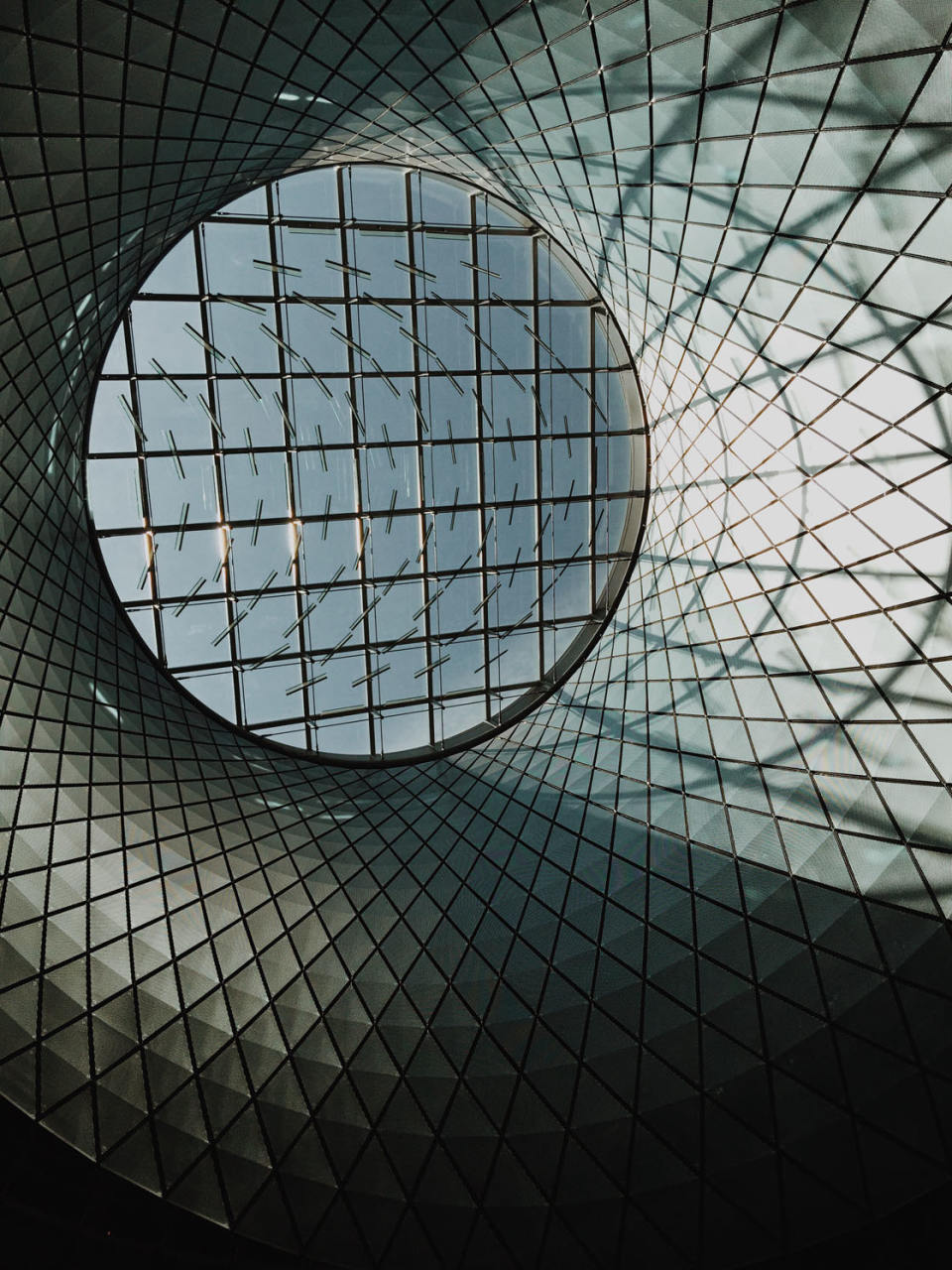 30 Wonderfully Creative Abstract iPhone Photos