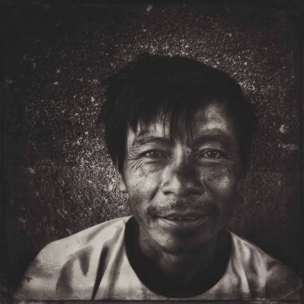 How Eric Mencher Takes Wonderful iPhone Photos Of People