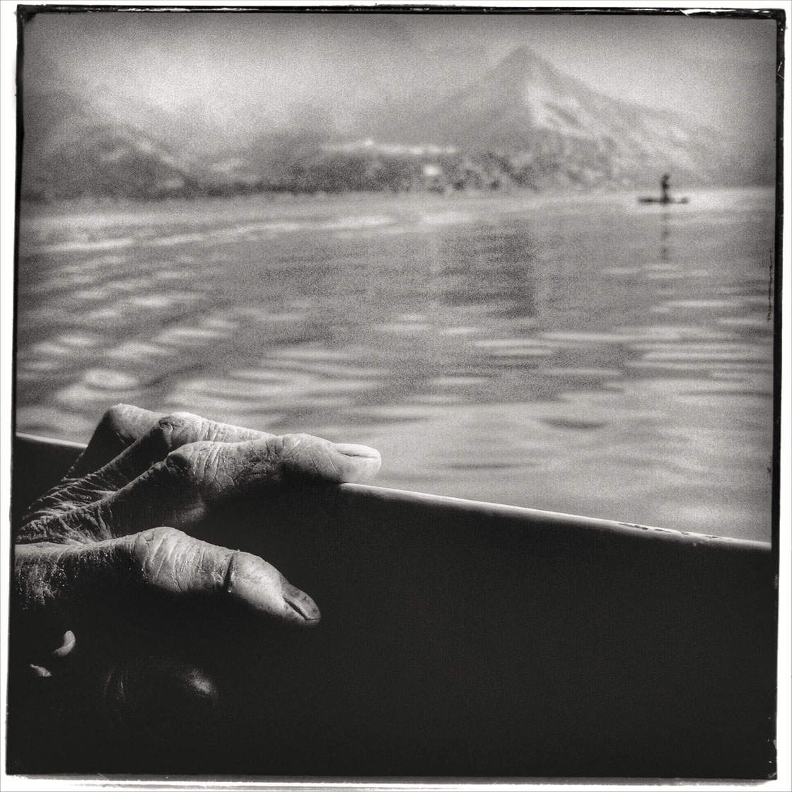 How Eric Mencher Takes Wonderful iPhone Photos Of People