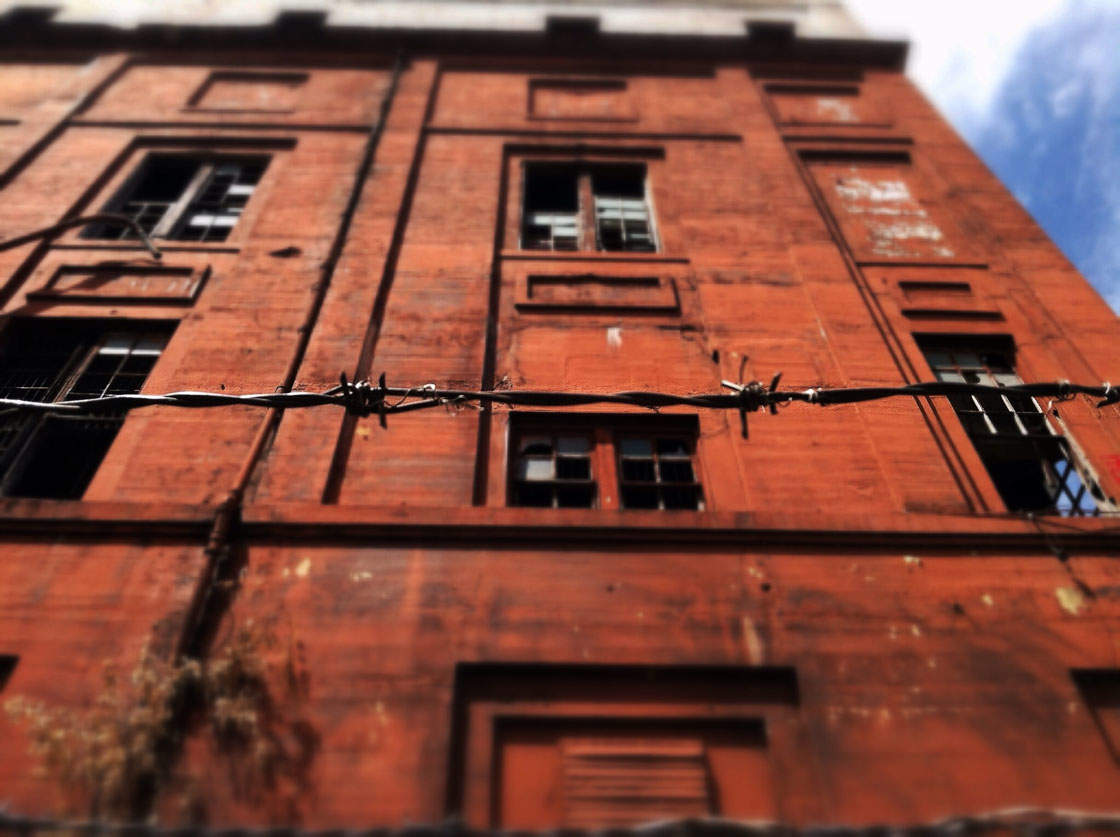 6 Ways To Create Mood And Atmosphere In Your iPhone Photos