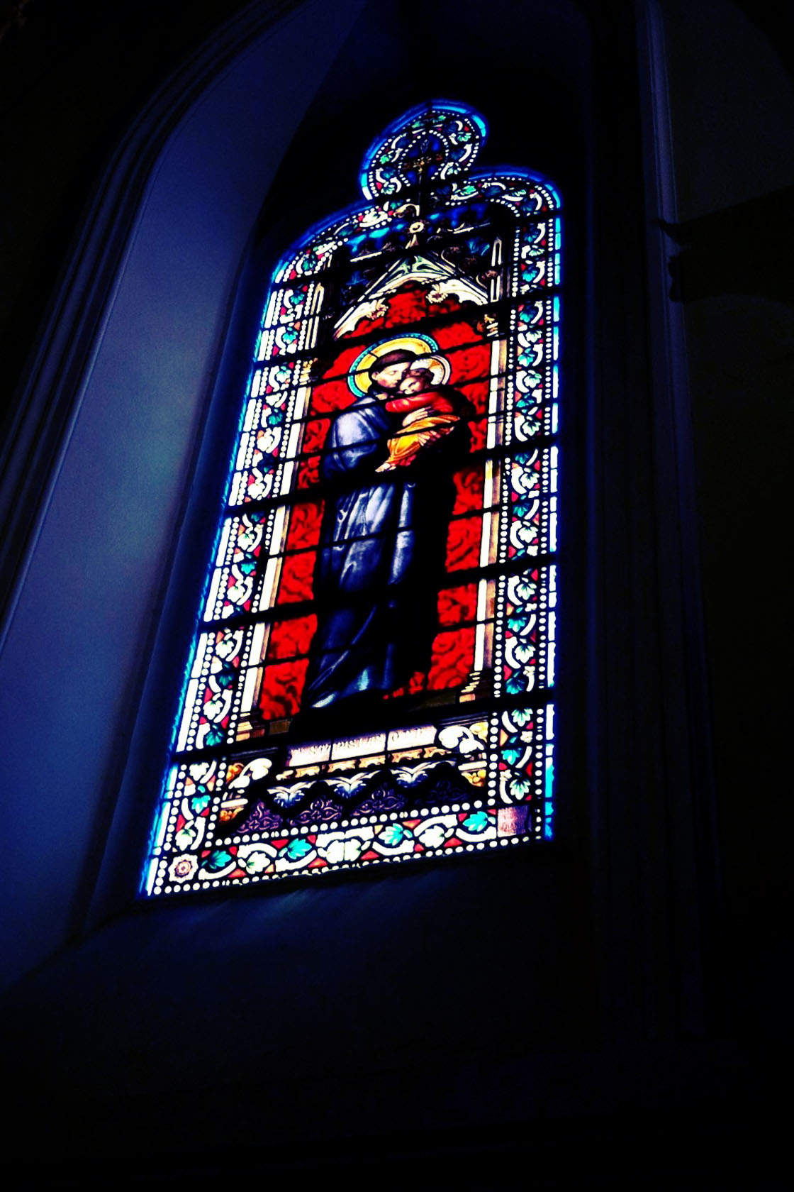 6 Ways To Create Mood And Atmosphere In Your iPhone Photos