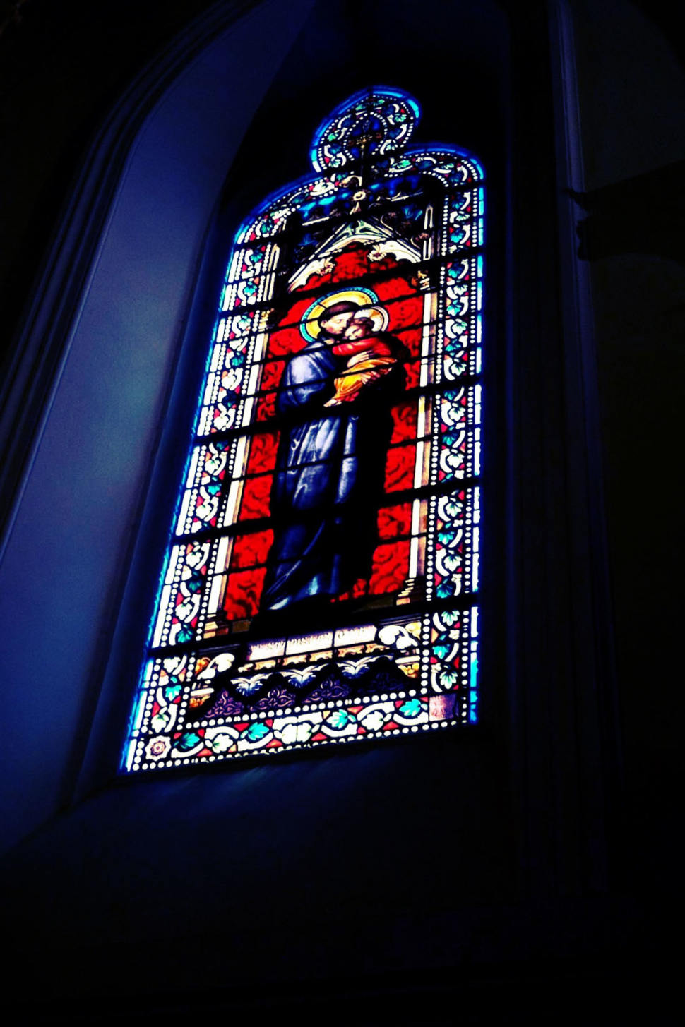 6 Ways To Create Mood And Atmosphere In Your iPhone Photos