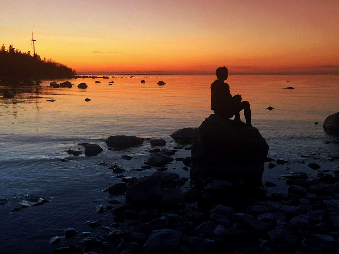 30 Beautiful Warm-Colored iPhone Photos