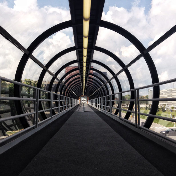 7 Ways To Use Urban Design Elements For Creative iPhone Photos