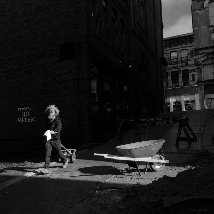 6 Ideas For Creating Compelling Documentary iPhone Photos