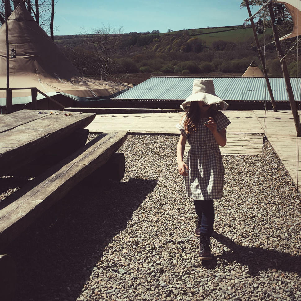 How Ali Dover Captures Enchanting Images Of Children And Nature