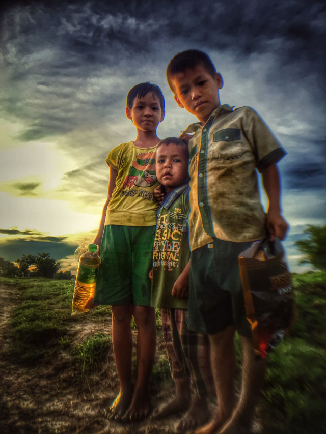 30 Heartwarming iPhone Photos of Families