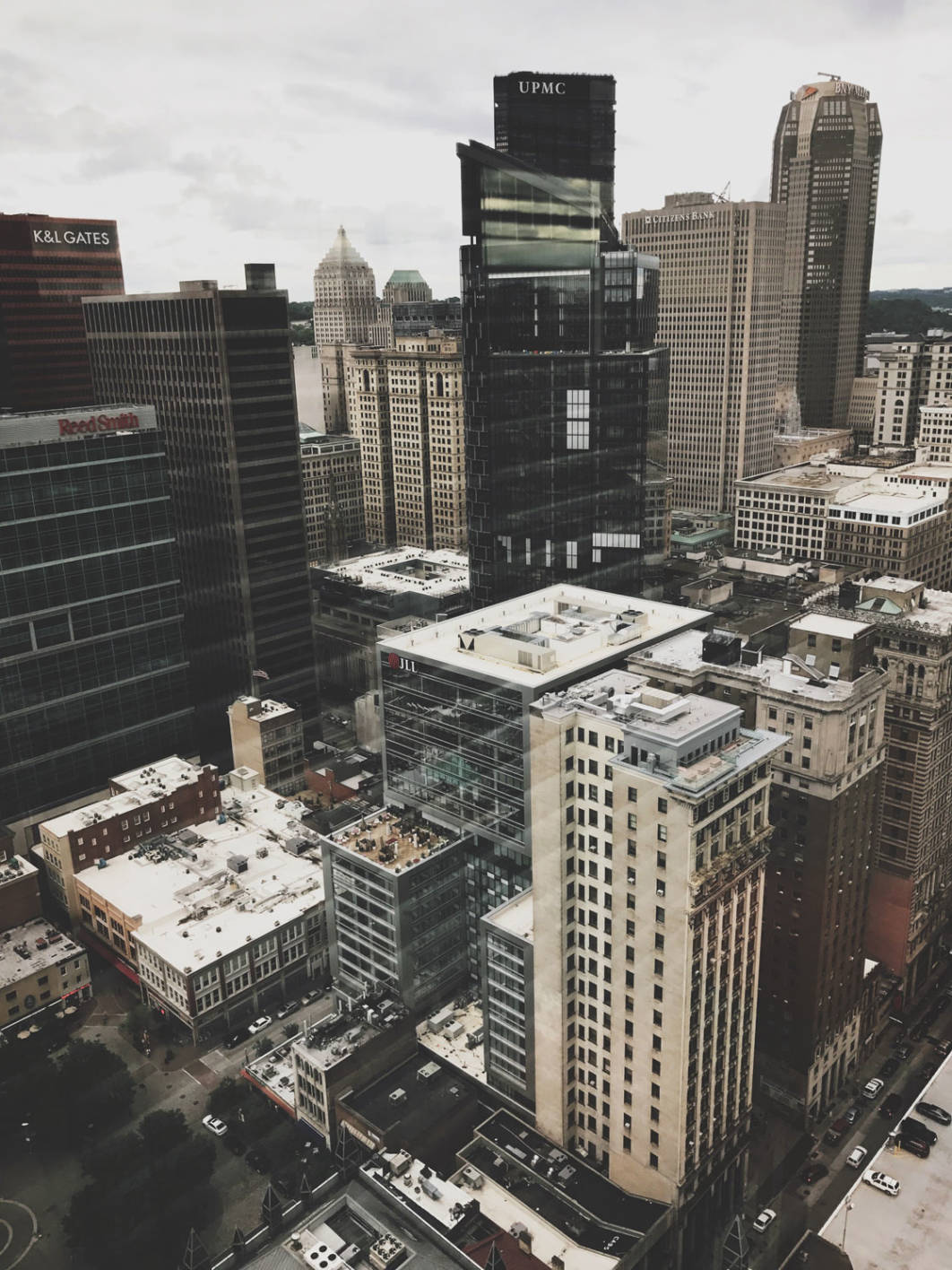 7 Perspective Photography Tips For Unique iPhone Photos