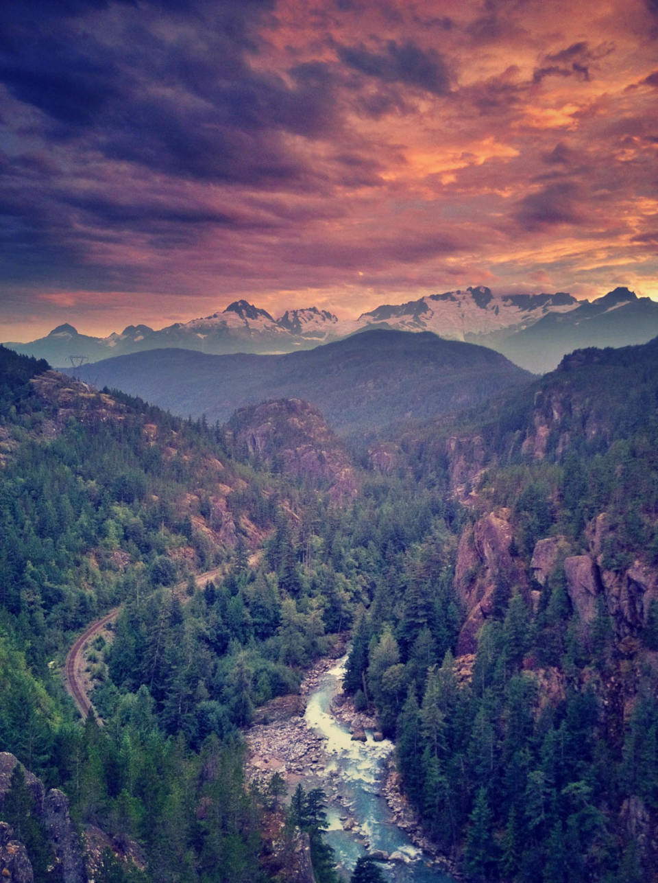 8 Tips For Extraordinary Sunset Photography On iPhone